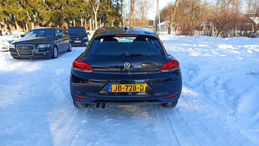 Melns Volkswagen Scirocco 2009 Širvintos, ar dzinēja tilpumu 1.40 L un nobraukumu 170 tūkst. km par 4499 €, foto 6 vietnē AUTOMOTO.COM.LV