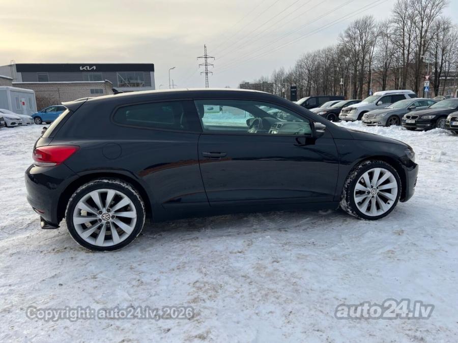 Melns Volkswagen Scirocco 2009 Narva, ar dzinēja tilpumu 2.00 L un nobraukumu 225 tūkst. km par 4999 €, foto 21 vietnē AUTOMOTO.COM.LV
