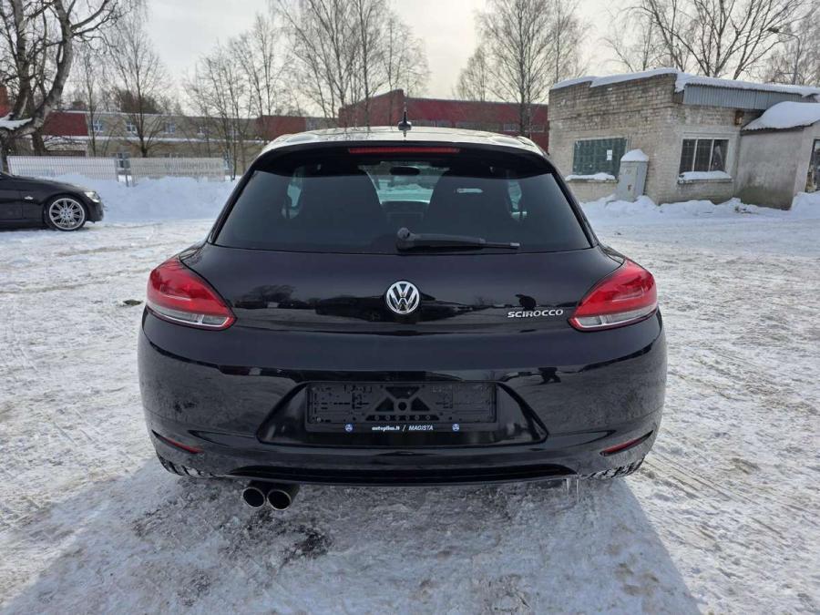 Melns Volkswagen Scirocco 2009 Telšiai, ar dzinēja tilpumu 1.39 L un nobraukumu 274 tūkst. km par 4700 €, foto 6 vietnē AUTOMOTO.COM.LV