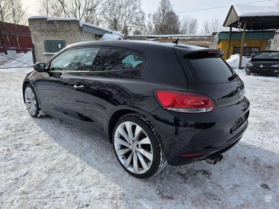 Melns Volkswagen Scirocco 2009 Telšiai, ar dzinēja tilpumu 1.39 L un nobraukumu 274 tūkst. km par 4700 €, foto 10 vietnē AUTOMOTO.COM.LV