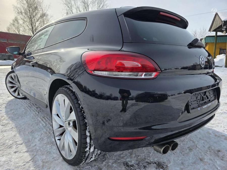 Melns Volkswagen Scirocco 2009 Telšiai, ar dzinēja tilpumu 1.39 L un nobraukumu 274 tūkst. km par 4700 €, foto 17 vietnē AUTOMOTO.COM.LV
