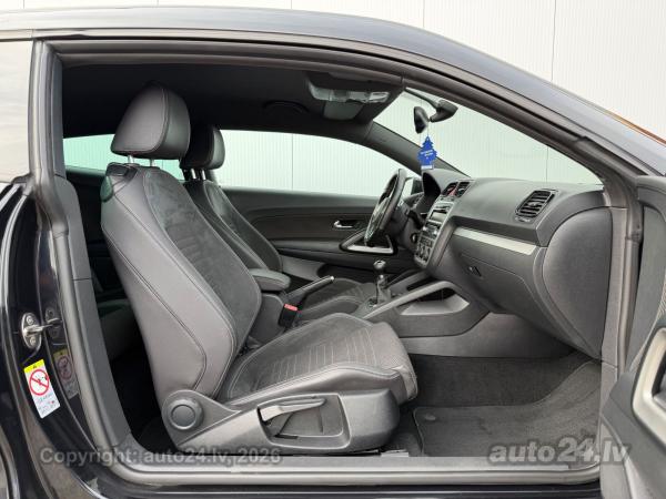 Black Volkswagen Scirocco 2009 in Tartu, with an engine capacity of 1.40 L and mileage of 273 thousand km for 5999 €, photo 8 on AUTOMOTO.COM.LV