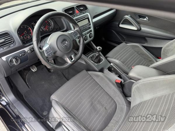 Black Volkswagen Scirocco 2009 in Tartu, with an engine capacity of 1.40 L and mileage of 273 thousand km for 5999 €, photo 9 on AUTOMOTO.COM.LV