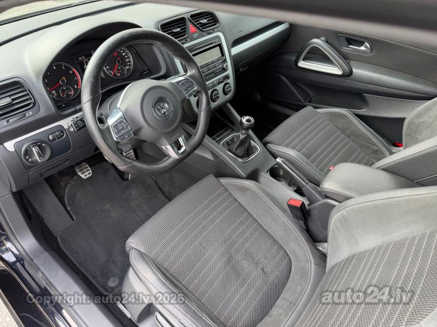 Black Volkswagen Scirocco 2009 in Tartu, with an engine capacity of 1.40 L and mileage of 273 thousand km for 5999 €, photo 10 on AUTOMOTO.COM.LV