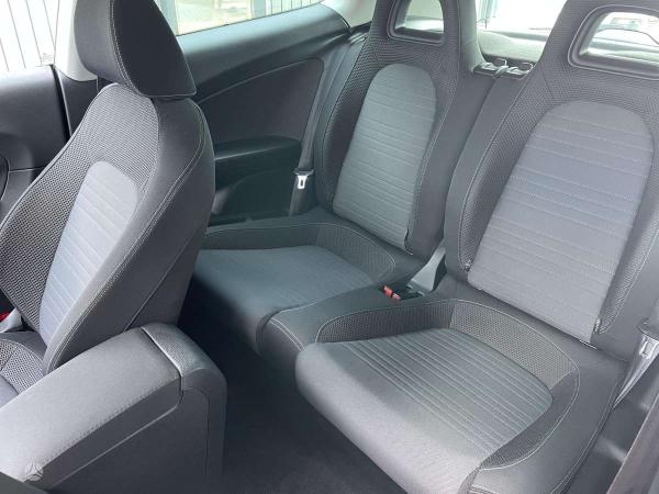 Melns Volkswagen Scirocco 2009 Viļņa, ar dzinēja tilpumu 1.39 L un nobraukumu 228 tūkst. km par 4400 €, foto 10 vietnē AUTOMOTO.COM.LV