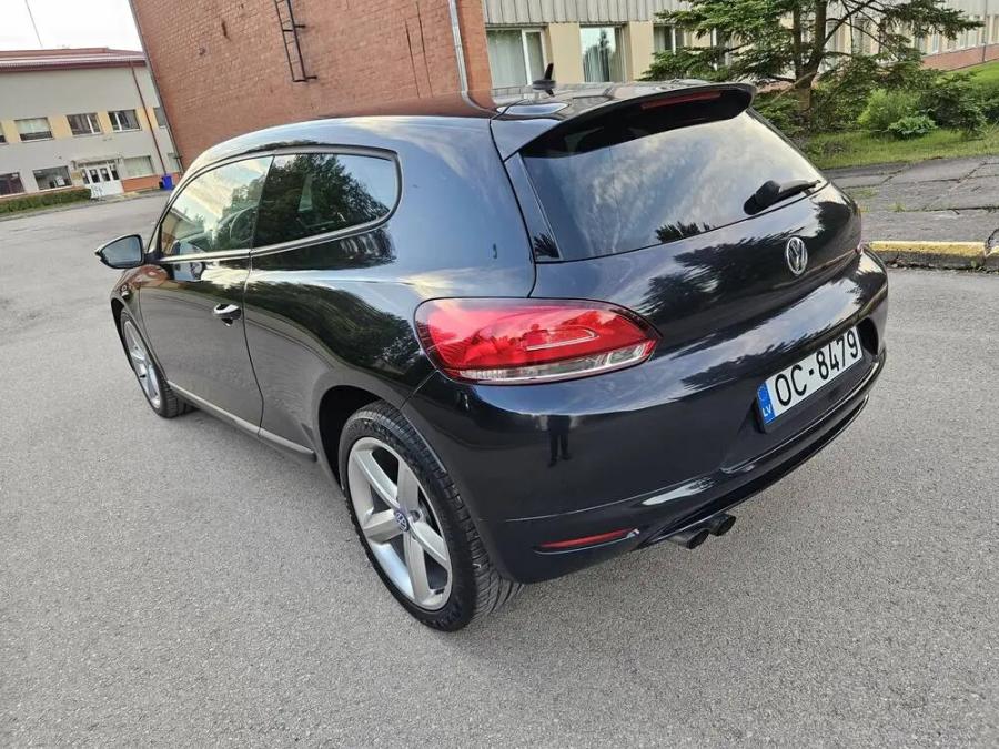 Black Volkswagen Scirocco 2009 in Jekabpils, with an engine capacity of 1.40 L and mileage of 220 thousand km for 4990 €, photo 9 on AUTOMOTO.COM.LV