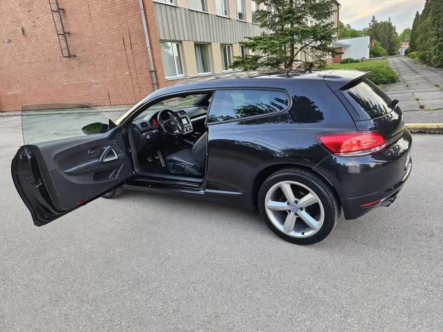 Black Volkswagen Scirocco 2009 in Jekabpils, with an engine capacity of 1.40 L and mileage of 220 thousand km for 4990 €, photo 16 on AUTOMOTO.COM.LV
