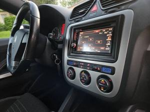 Black Volkswagen Scirocco 2009 in Jekabpils, with an engine capacity of 1.40 L and mileage of 220 thousand km for 4990 €, photo 21 on AUTOMOTO.COM.LV