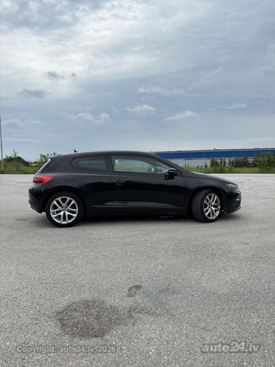 Black Volkswagen Scirocco 2009 in Tartu, with an engine capacity of 2.00 L and mileage of 203 thousand km for 5490 €, photo 10 on AUTOMOTO.COM.LV
