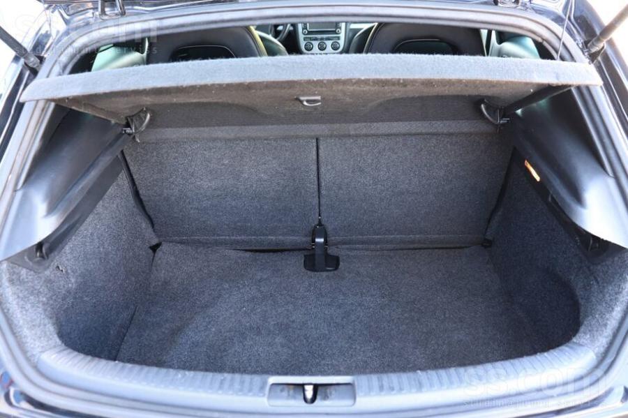 Melns Volkswagen Scirocco 2009 Rīga, ar dzinēja tilpumu 2.00 L un nobraukumu 0 tūkst. km par 6450 €, foto 18 vietnē AUTOMOTO.COM.LV