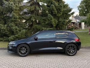 Black Volkswagen Scirocco 2009 in Dobele, with an engine capacity of 2.00 L and mileage of 312 thousand km for 6850 €, photo 4 on AUTOMOTO.COM.LV