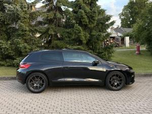Black Volkswagen Scirocco 2009 in Dobele, with an engine capacity of 2.00 L and mileage of 312 thousand km for 6850 €, photo 5 on AUTOMOTO.COM.LV