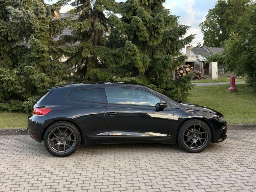 Black Volkswagen Scirocco 2009 in Dobele, with an engine capacity of 2.00 L and mileage of 312 thousand km for 6850 €, photo 5 on AUTOMOTO.COM.LV
