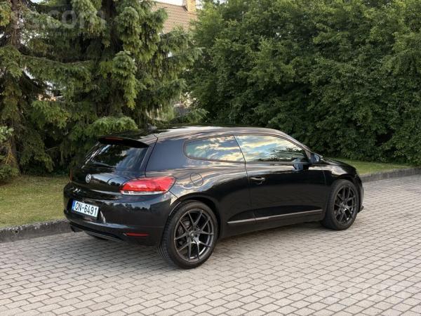 Melns Volkswagen Scirocco 2009 Dobele, ar dzinēja tilpumu 2.00 L un nobraukumu 312 tūkst. km par 6850 €, foto 2 vietnē AUTOMOTO.COM.LV