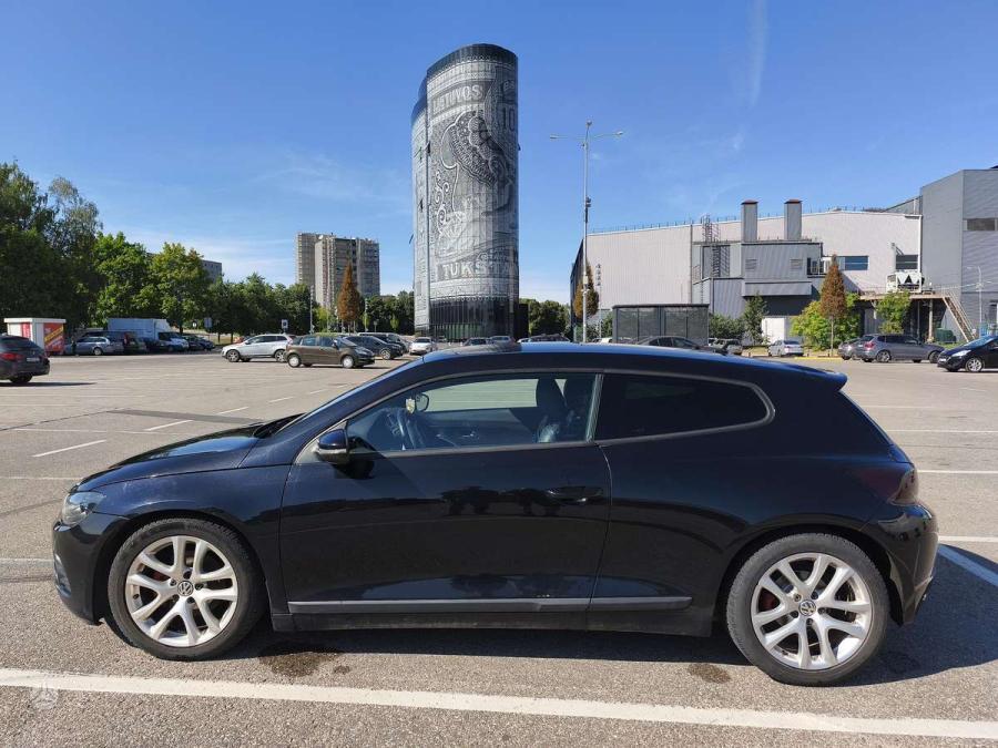 Black Volkswagen Scirocco 2009 in Kaunas, with an engine capacity of 1.97 L and mileage of 273 thousand km for 5500 €, photo 7 on AUTOMOTO.COM.LV