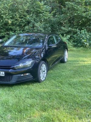 Black Volkswagen Scirocco 2009 in Kaunas, with an engine capacity of 1.39 L and mileage of 207 thousand km for 4500 €, photo 3 on AUTOMOTO.COM.LV