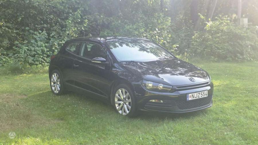 Black Volkswagen Scirocco 2009 in Kaunas, with an engine capacity of 1.39 L and mileage of 207 thousand km for 4500 €, photo 4 on AUTOMOTO.COM.LV