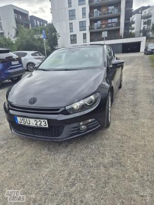 Melns Volkswagen Scirocco 2009 Viļņa, ar dzinēja tilpumu 2.00 L un nobraukumu 415 tūkst. km par 3900 €, foto  vietnē AUTOMOTO.COM.LV