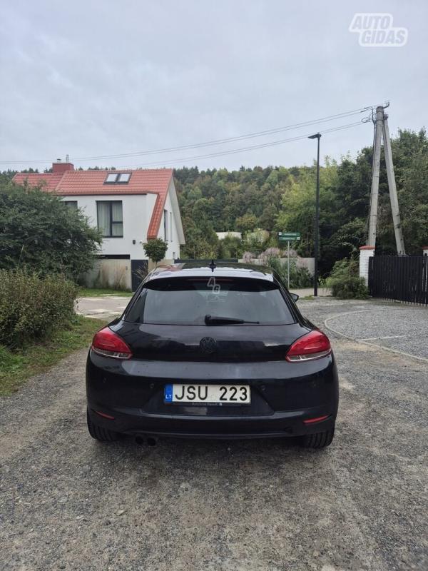 Black Volkswagen Scirocco 2009 in Vilnius, with an engine capacity of 2.00 L and mileage of 415 thousand km for 3900 €, photo 4 on AUTOMOTO.COM.LV