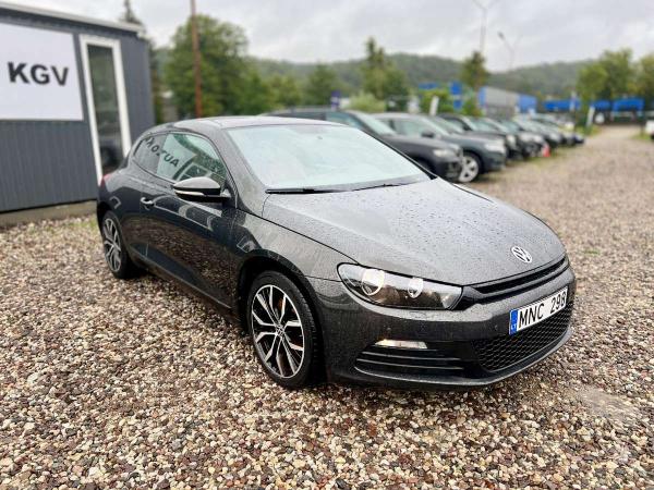 Melns Volkswagen Scirocco 2010 Kauņa, ar dzinēja tilpumu 1.40 L un nobraukumu 220 tūkst. km par 7399 €, foto 5 vietnē AUTOMOTO.COM.LV