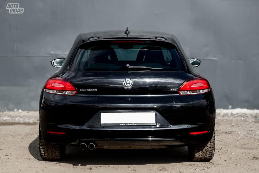 Melns Volkswagen Scirocco 2010 Kauņa, ar dzinēja tilpumu 1.40 L un nobraukumu 171 tūkst. km par 4300 €, foto 7 vietnē AUTOMOTO.COM.LV