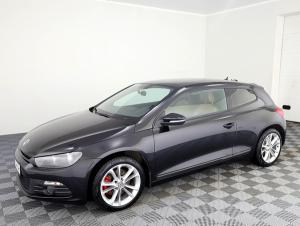 Melns Volkswagen Scirocco 2010 Tallina, ar dzinēja tilpumu 2.00 L un nobraukumu 196 tūkst. km par 4499 €, foto 3 vietnē AUTOMOTO.COM.LV