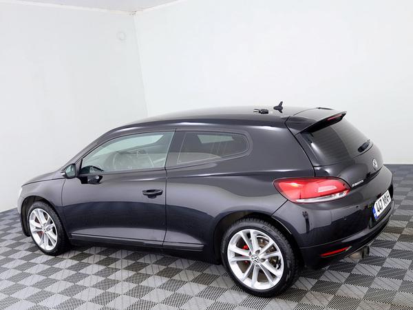 Melns Volkswagen Scirocco 2010 Tallina, ar dzinēja tilpumu 2.00 L un nobraukumu 196 tūkst. km par 4499 €, foto 4 vietnē AUTOMOTO.COM.LV