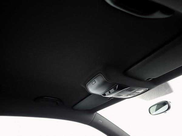 Melns Volkswagen Scirocco 2010 Tallina, ar dzinēja tilpumu 2.00 L un nobraukumu 196 tūkst. km par 4499 €, foto 8 vietnē AUTOMOTO.COM.LV