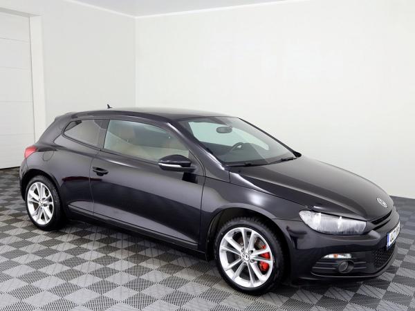 Melns Volkswagen Scirocco 2010 Tallina, ar dzinēja tilpumu 2.00 L un nobraukumu 196 tūkst. km par 4499 €, foto 9 vietnē AUTOMOTO.COM.LV