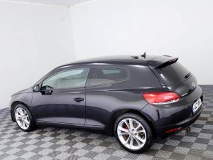 Melns Volkswagen Scirocco 2010 Tallina, ar dzinēja tilpumu 2.00 L un nobraukumu 196 tūkst. km par 4499 €, foto 13 vietnē AUTOMOTO.COM.LV