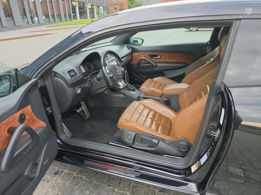 Black Volkswagen Scirocco 2010 in Kaunas, with an engine capacity of 1.39 L and mileage of 158 thousand km for 6550 €, photo 16 on AUTOMOTO.COM.LV