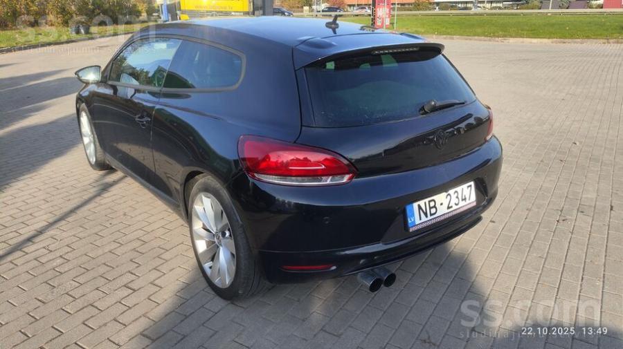Black Volkswagen Scirocco 2010 in Riga, with an engine capacity of 2.00 L and mileage of 323 thousand km for 8500 €, photo 2 on AUTOMOTO.COM.LV
