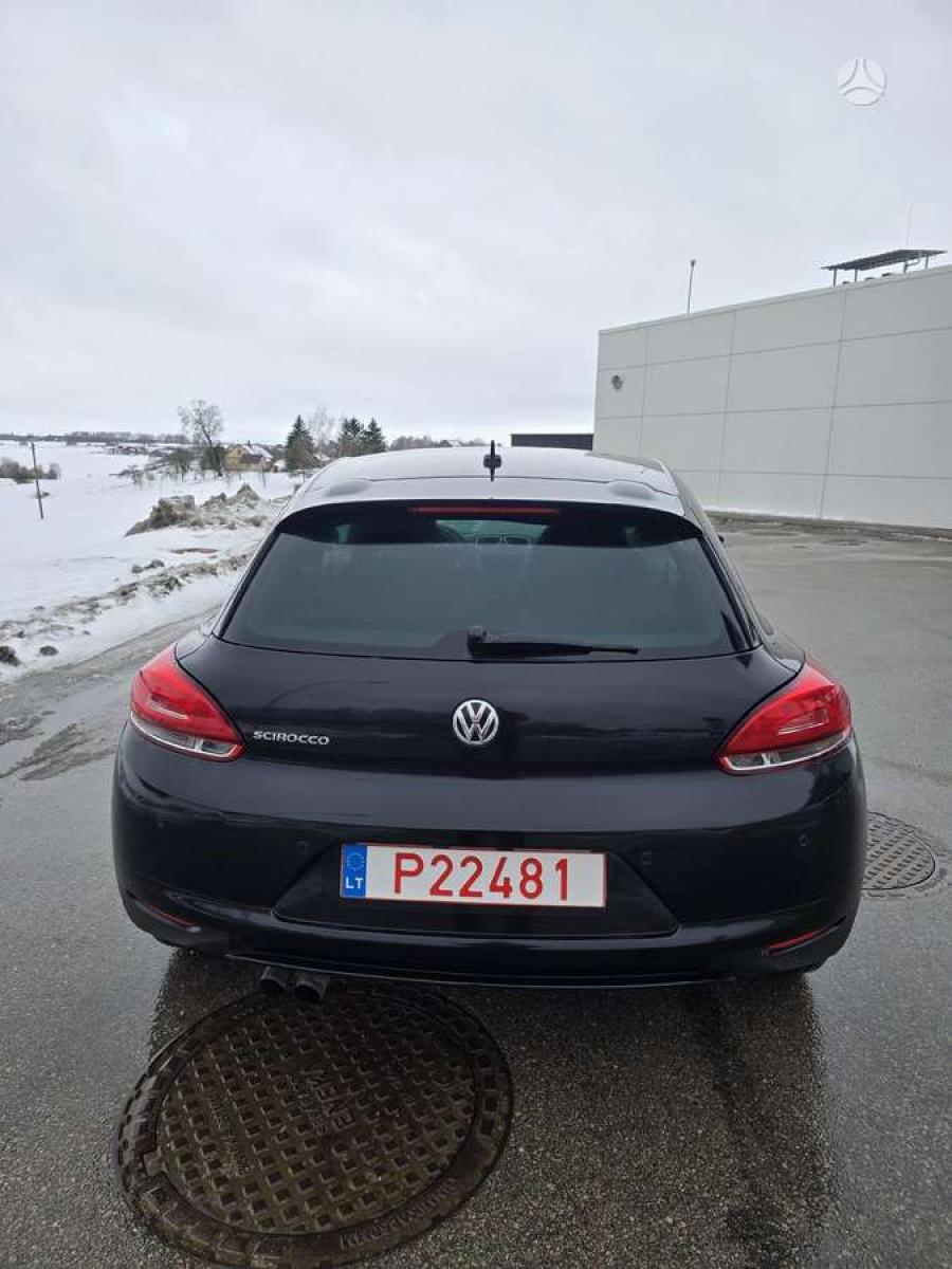 Melns Volkswagen Scirocco 2011 Alīta, ar dzinēja tilpumu 1.39 L un nobraukumu 245 tūkst. km par 4400 €, foto 6 vietnē AUTOMOTO.COM.LV