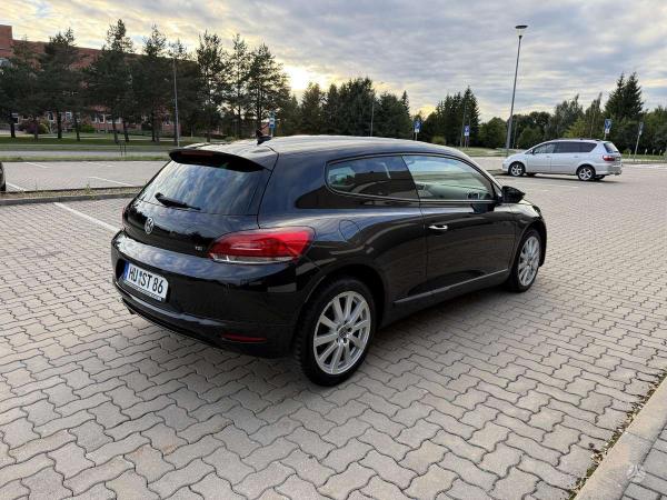 Melns Volkswagen Scirocco 2011 Panevēža, ar dzinēja tilpumu 1.39 L un nobraukumu 185 tūkst. km par 5600 €, foto 3 vietnē AUTOMOTO.COM.LV