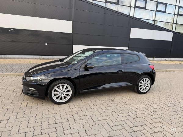Melns Volkswagen Scirocco 2011 Panevēža, ar dzinēja tilpumu 1.39 L un nobraukumu 185 tūkst. km par 5600 €, foto 6 vietnē AUTOMOTO.COM.LV