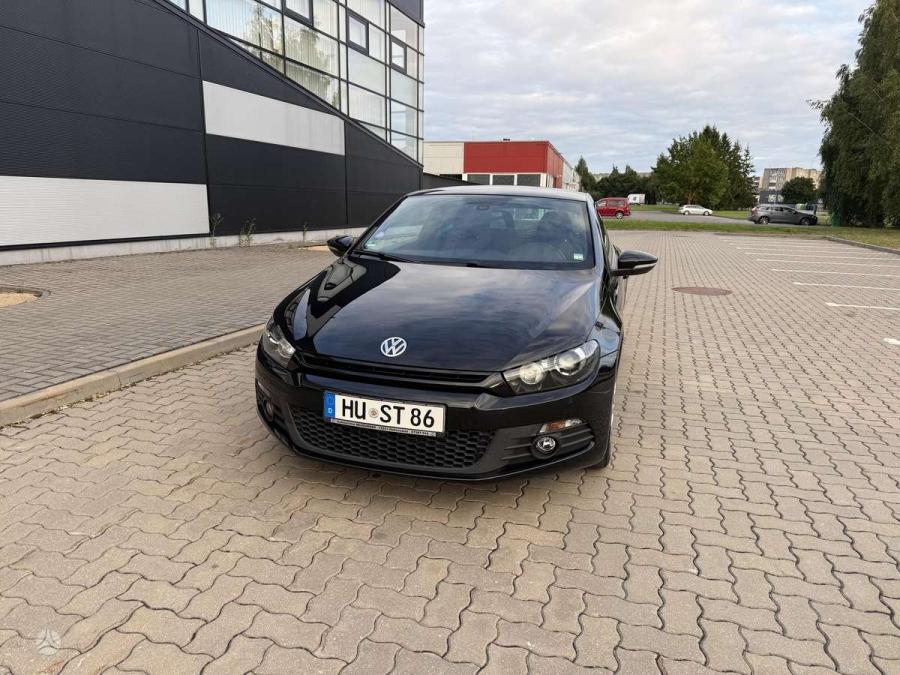 Black Volkswagen Scirocco 2011 in Panevezys, with an engine capacity of 1.39 L and mileage of 185 thousand km for 5600 €, photo 9 on AUTOMOTO.COM.LV