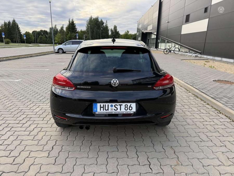 Black Volkswagen Scirocco 2011 in Panevezys, with an engine capacity of 1.39 L and mileage of 185 thousand km for 5600 €, photo 15 on AUTOMOTO.COM.LV