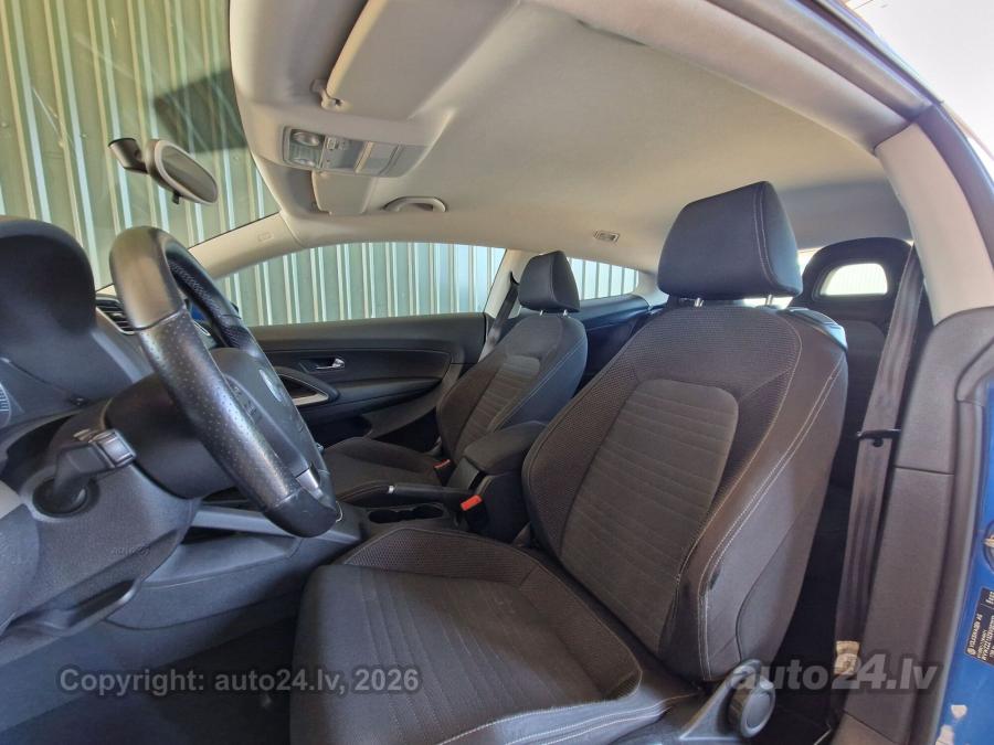 Zils Volkswagen Scirocco 2009 Tallina, ar dzinēja tilpumu 1.40 L un nobraukumu 167 tūkst. km par 5999 €, foto 13 vietnē AUTOMOTO.COM.LV