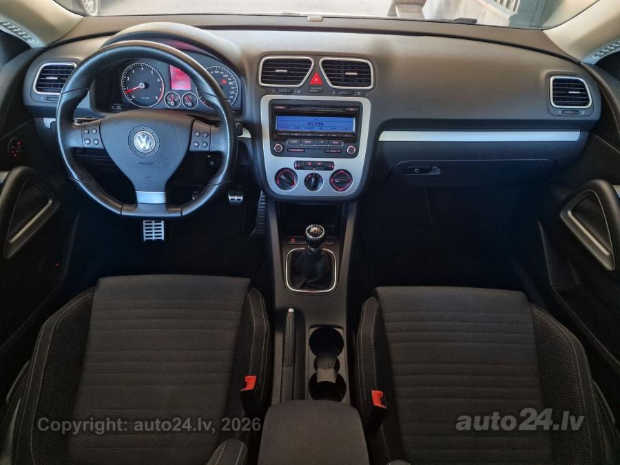 Zils Volkswagen Scirocco 2009 Tallina, ar dzinēja tilpumu 1.40 L un nobraukumu 167 tūkst. km par 5999 €, foto 15 vietnē AUTOMOTO.COM.LV