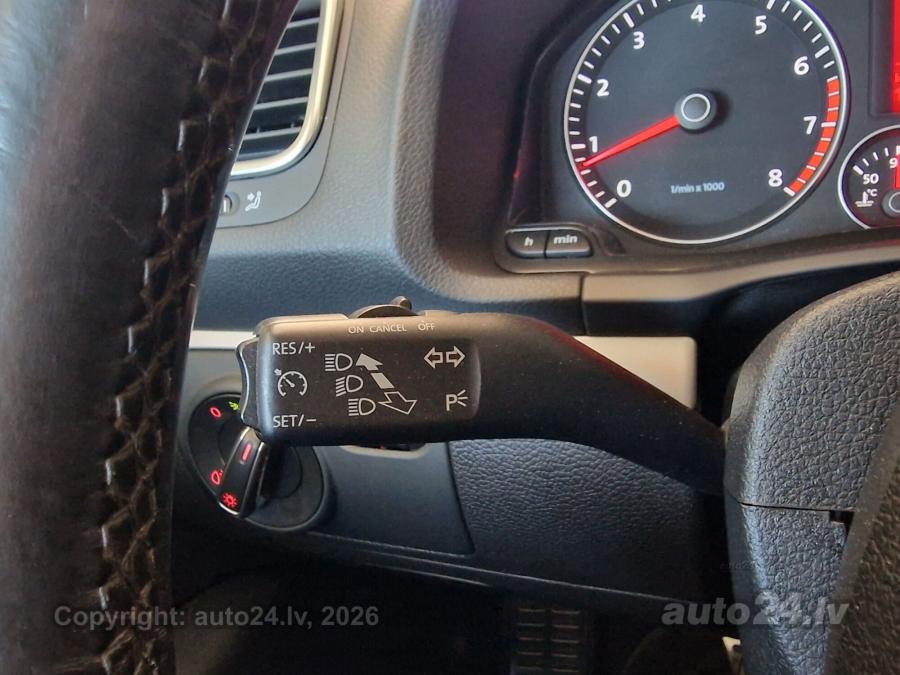 Zils Volkswagen Scirocco 2009 Tallina, ar dzinēja tilpumu 1.40 L un nobraukumu 167 tūkst. km par 5999 €, foto 18 vietnē AUTOMOTO.COM.LV