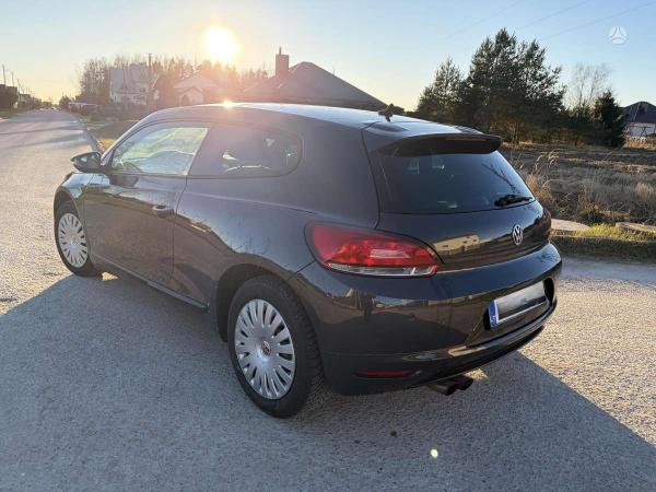 Brūns Volkswagen Scirocco 2009 Viļņa, ar dzinēja tilpumu 1.39 L un nobraukumu 267 tūkst. km par 3300 €, foto 3 vietnē AUTOMOTO.COM.LV