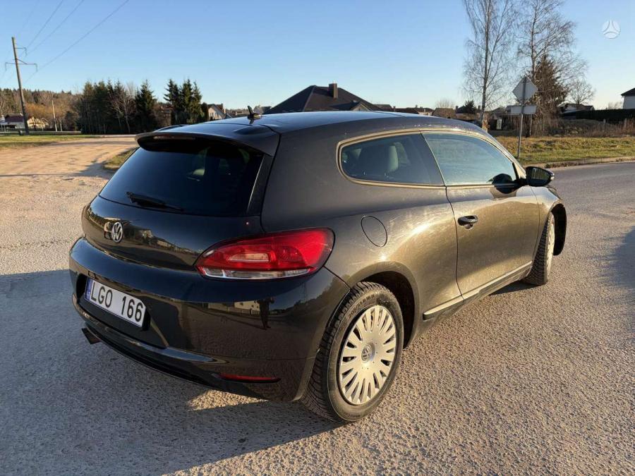 Brūns Volkswagen Scirocco 2009 Viļņa, ar dzinēja tilpumu 1.39 L un nobraukumu 267 tūkst. km par 3300 €, foto 5 vietnē AUTOMOTO.COM.LV