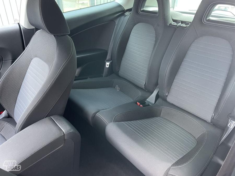 Volkswagen Scirocco 2009 in Vilnius, with an engine capacity of 1.40 L and mileage of 228 thousand km for 4500 €, photo 7 on AUTOMOTO.COM.LV
