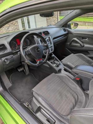 Green Volkswagen Scirocco 2009 in Vilnius, with an engine capacity of 1.97 L and mileage of 243 thousand km for 8800 €, photo 9 on AUTOMOTO.COM.LV