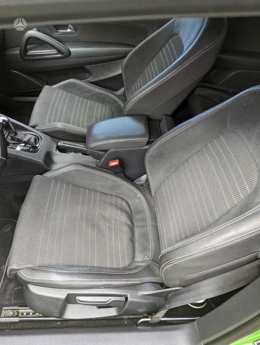 Green Volkswagen Scirocco 2009 in Vilnius, with an engine capacity of 1.97 L and mileage of 243 thousand km for 8800 €, photo 10 on AUTOMOTO.COM.LV