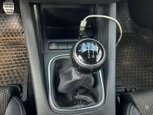 Zaļš Volkswagen Scirocco 2010 Viļņa, ar dzinēja tilpumu 1.39 L un nobraukumu 164 tūkst. km par 5700 €, foto 20 vietnē AUTOMOTO.COM.LV