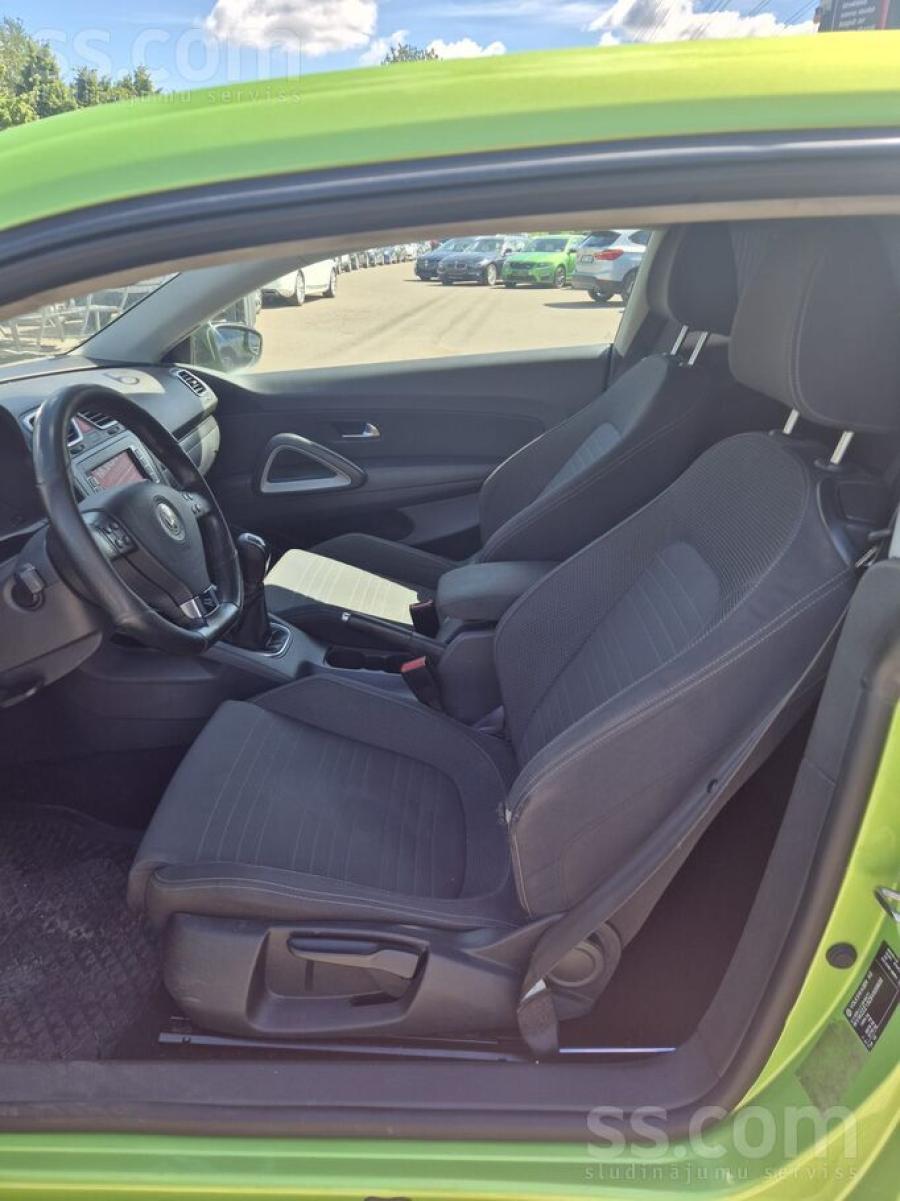 Green Volkswagen Scirocco 2009 in Riga, with an engine capacity of 1.40 L and mileage of 196 thousand km for 5990 €, photo 11 on AUTOMOTO.COM.LV