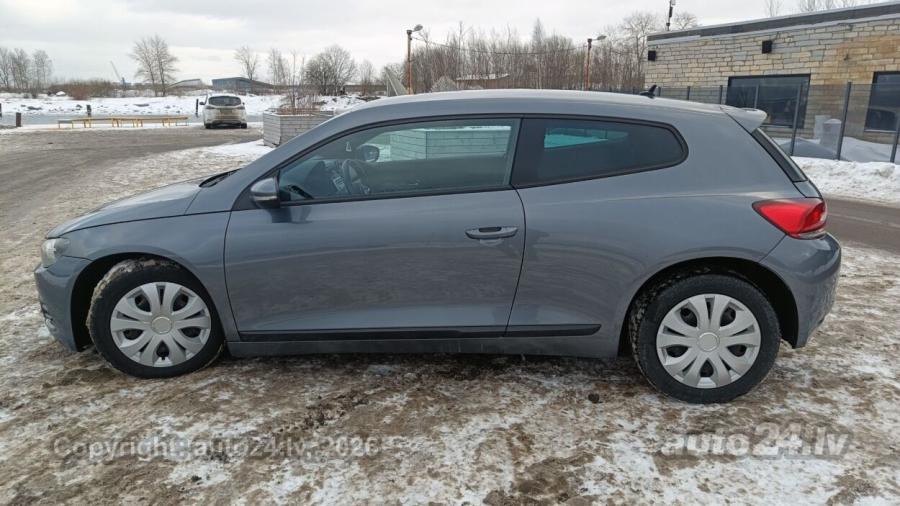 Pelēks Volkswagen Scirocco 2009 Tallina, ar dzinēja tilpumu 1.40 L un nobraukumu 168 tūkst. km par 6700 €, foto 4 vietnē AUTOMOTO.COM.LV