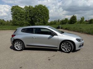 Grey Volkswagen Scirocco 2009 in Trakai, with an engine capacity of 2.00 L and mileage of 328 thousand km for 3500 €, photo 4 on AUTOMOTO.COM.LV
