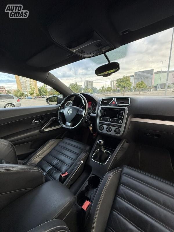 Pelēks Volkswagen Scirocco 2009 Panevēža, ar dzinēja tilpumu 1.40 L un nobraukumu 302 tūkst. km par 3900 €, foto 8 vietnē AUTOMOTO.COM.LV